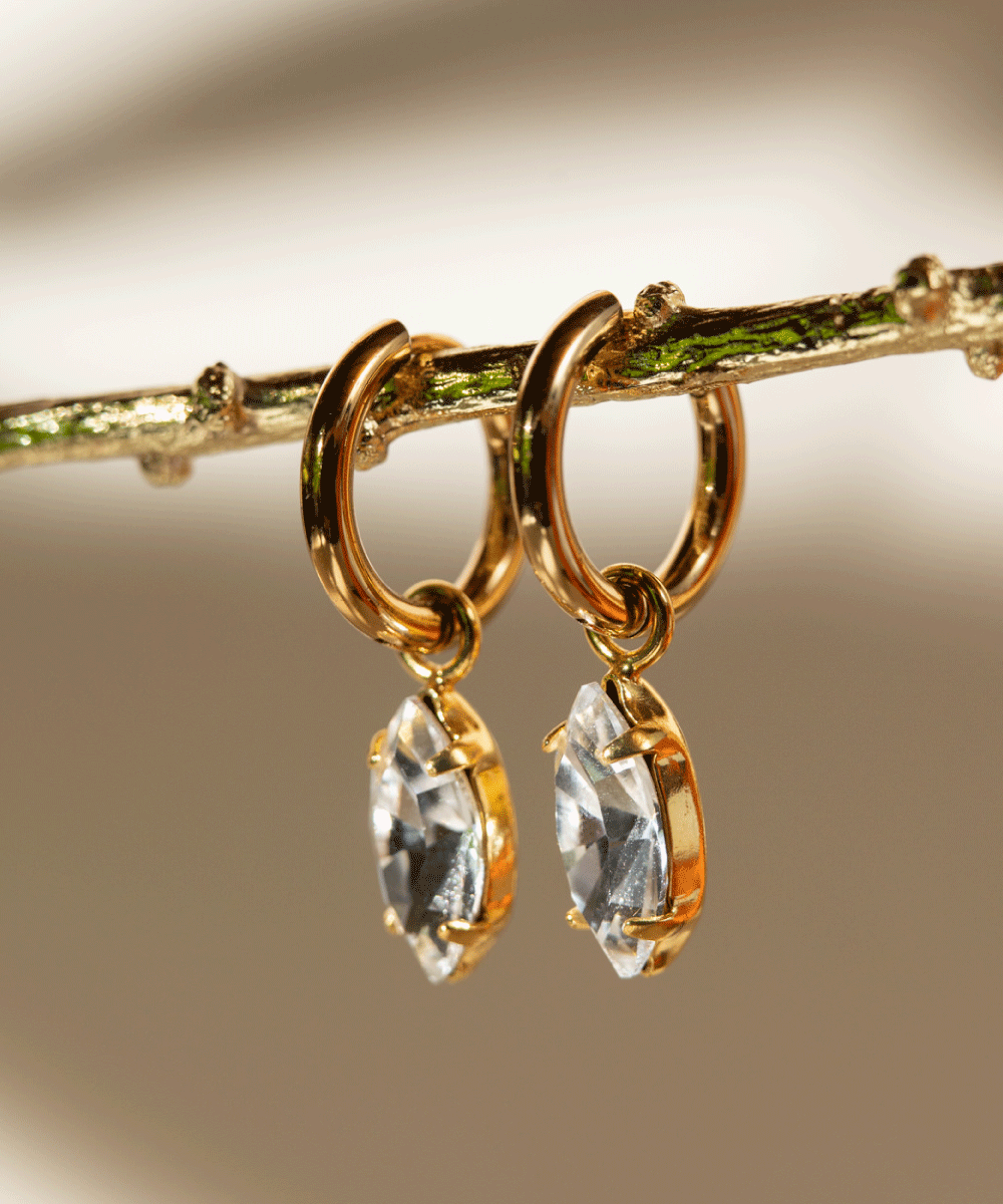 Candonga lisa mediana con Amuletos – Amatista Joyas